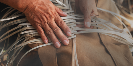 Hand Bloom In – handbloom